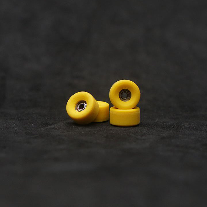 Oak Wheels Bowl Banana